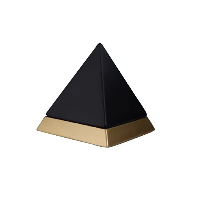 Statue pyramide en Céramique noir et doré 14 cm– Omega Statue